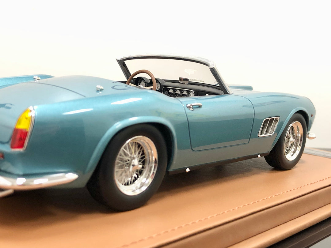 Ferrari 250 GT California 1960 Azure 1:18 scale Limited Edition ...