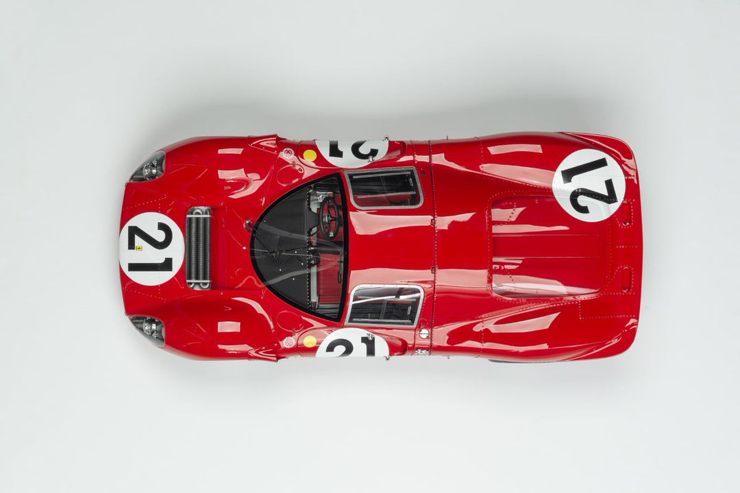 Amalgam Ferrari 330 P4 1:8 scale – Revilo Model Cars