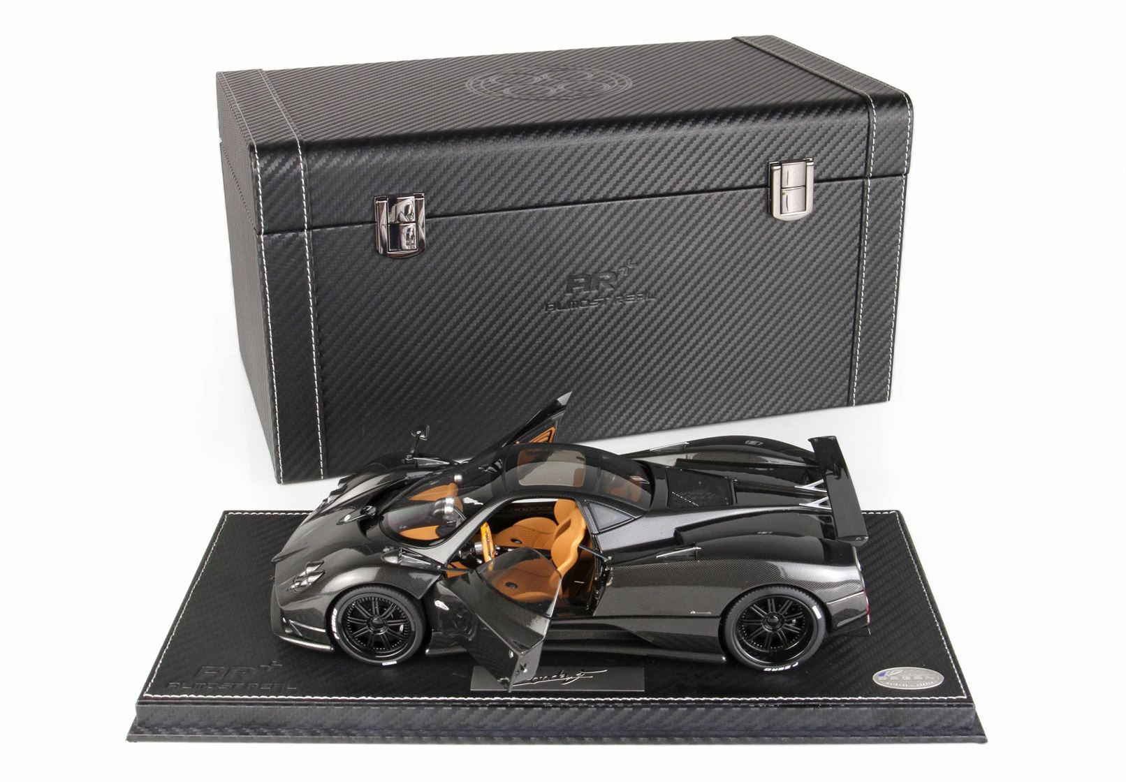 Pagani Model Cars – Revilo Model Cars