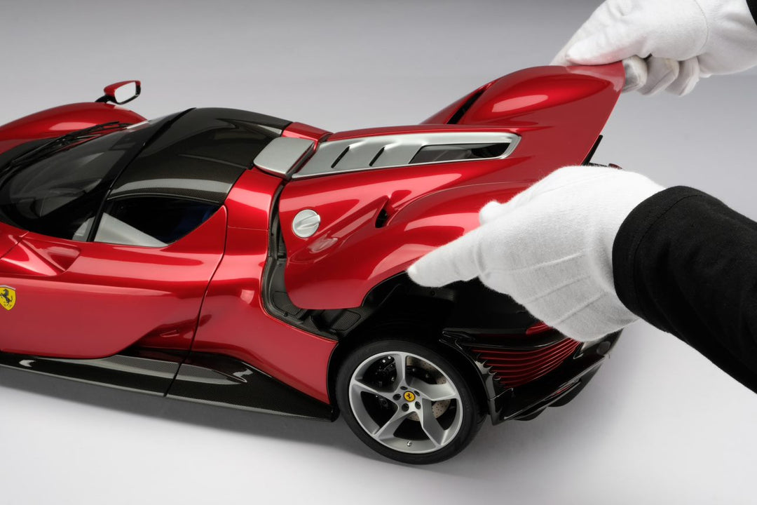 Amalgam 1:8 scale Ferrari Daytona SP3 – Revilo Model Cars