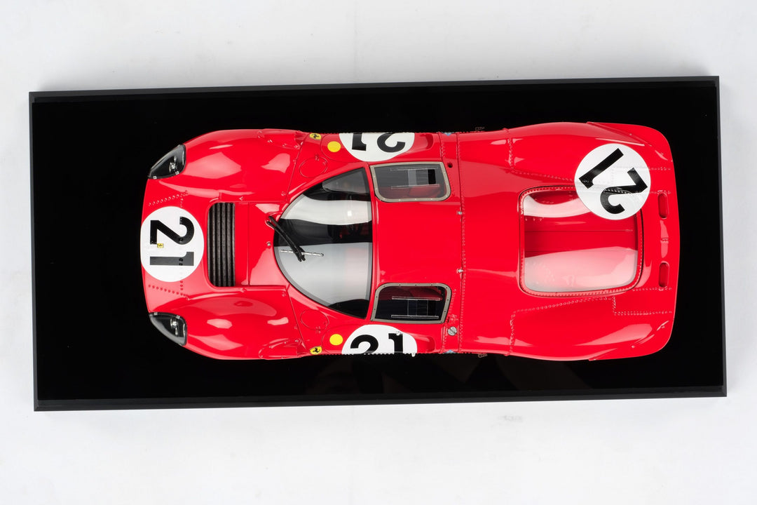 Amalgam Ferrari 330 P4 1:18 scale – Revilo Model Cars