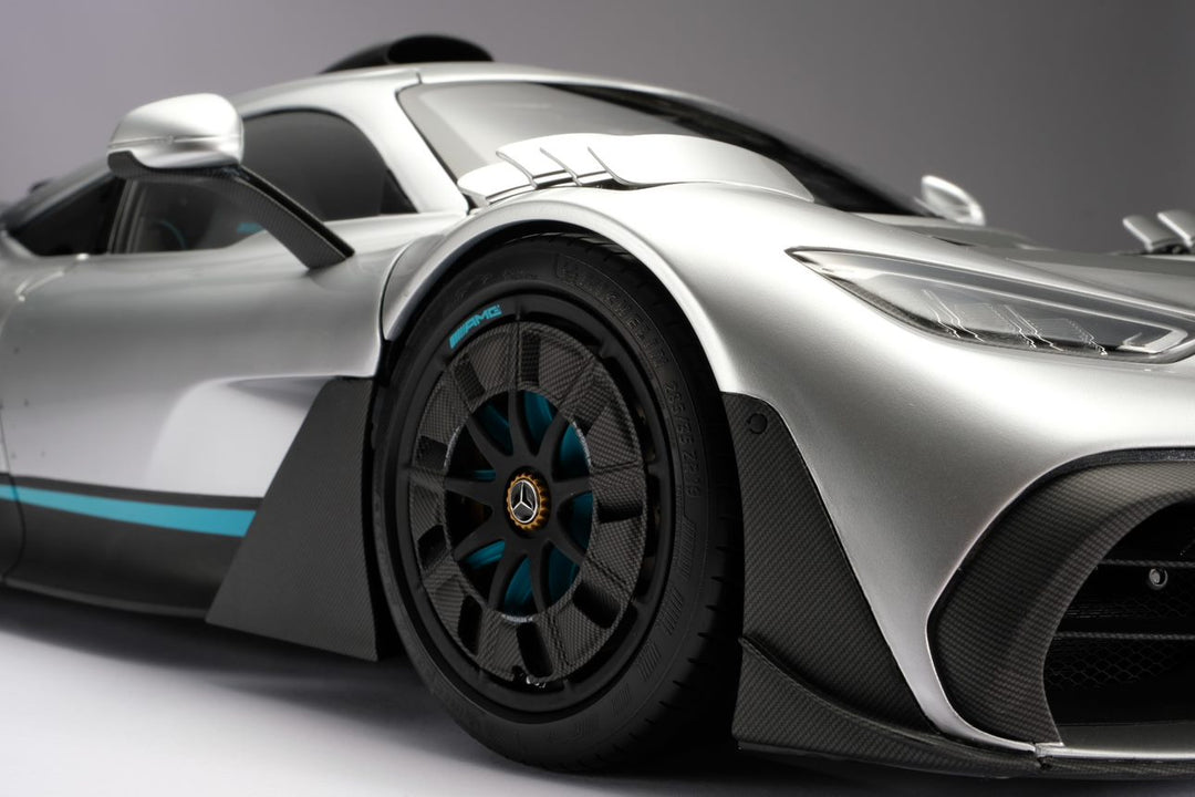Amalgam 1:8 Mercedes AMG One – Revilo Model Cars