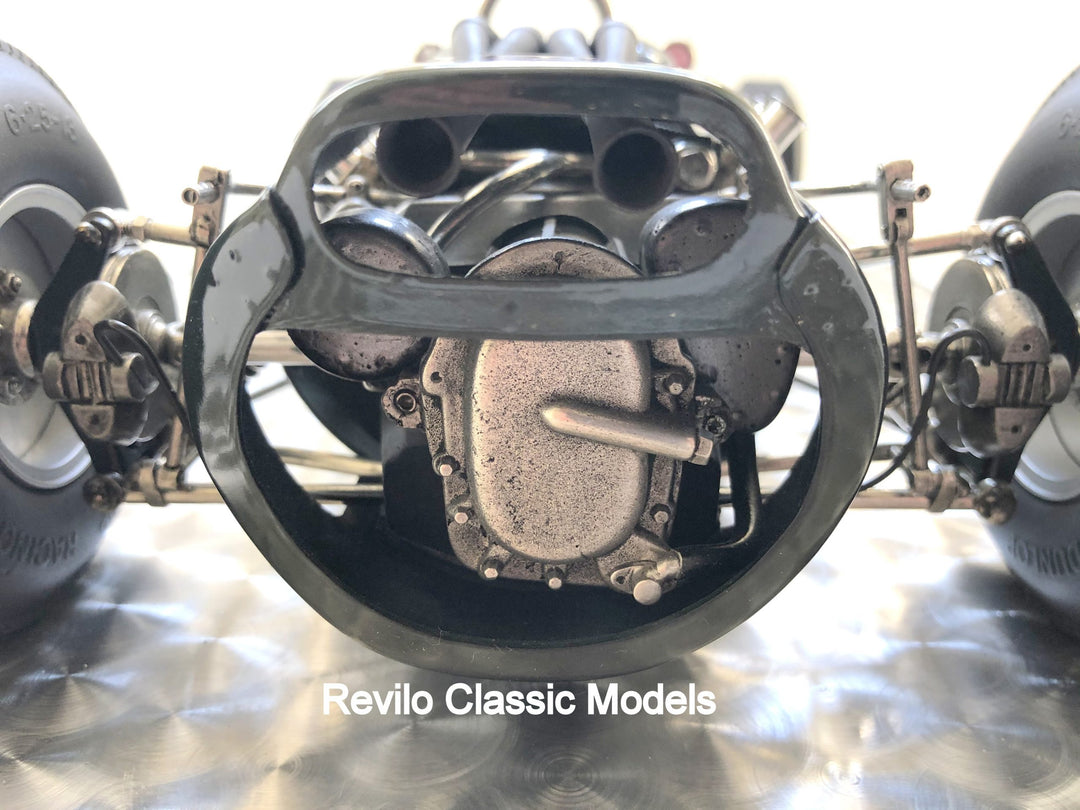 BRM P261 1:8 scale model by Javan Smith – Revilo Model Cars